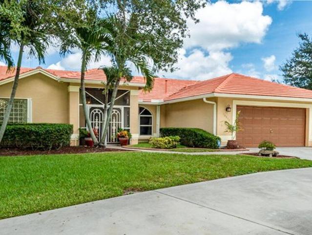 10850 Paso Fino Dr, Wellington, FL 33449