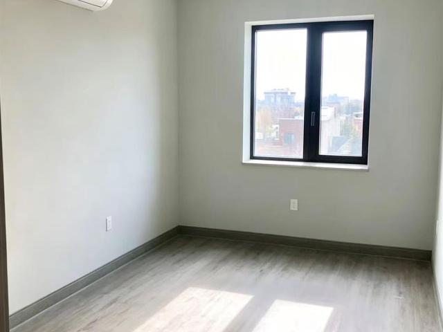 10850 Roosevelt Avenue 4B