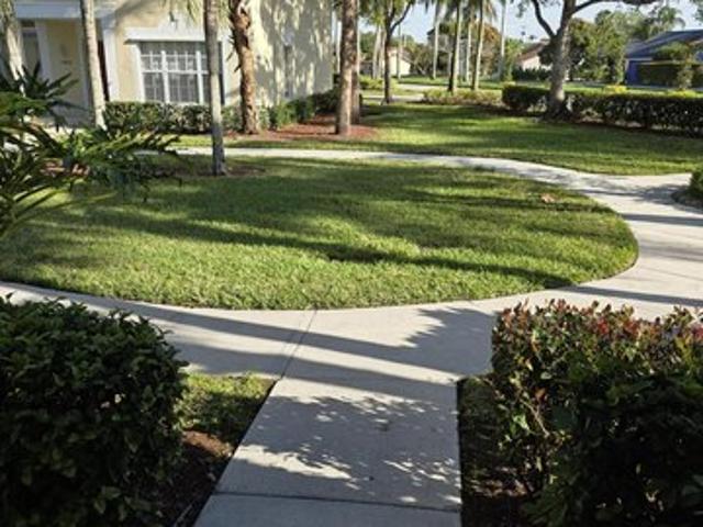 10851 Palm Ridge Ln, Tamarac, FL 33321