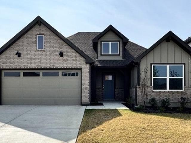 10857 Black Onyx Dr, Fort Worth, TX 76036