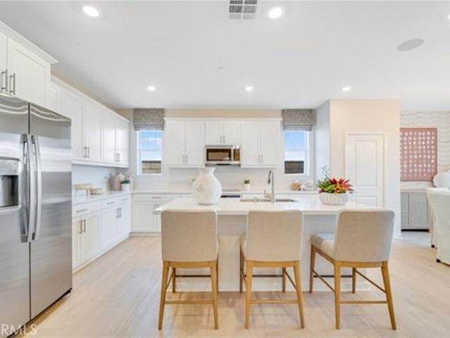 10857 Pala Bells St, Loma Linda, CA 92373