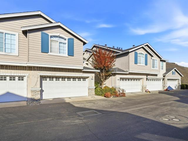 10856 Glengarry Lane