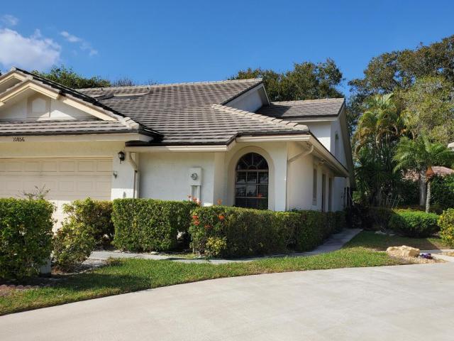 10856 Stafford Cir N, Boynton Beach, FL 33436 | MLS #R11165 | Compass
