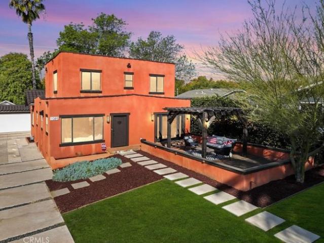 1085 Bresee Ave, Pasadena, CA 91104