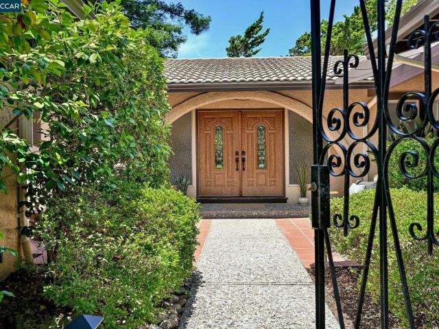 1085 Country Club Drive