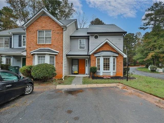 1085 Country Club Pl NW, Kennesaw, GA 30144