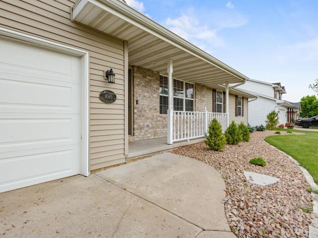 1085 grassymeadow lane
