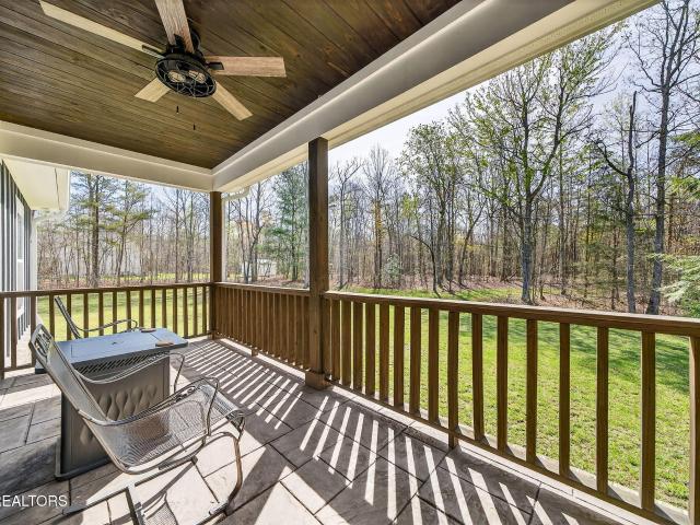 1085 Hargis Rd