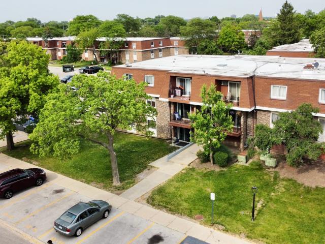 1085 Knoll Lane # 207