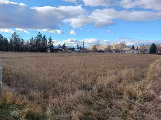 1085 Lydia Rd, Helena, MT 59602