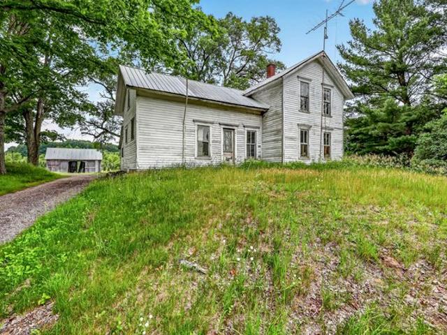 1085 S 96th Ave, Shelby, MI 49455