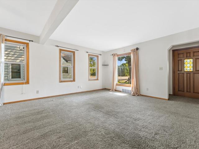 1085 S Calhoun Rd