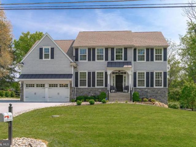 1085 S New St, West Chester, PA 19382