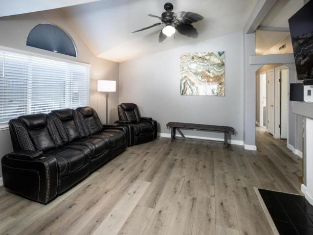 1085 Tasman Drive 567