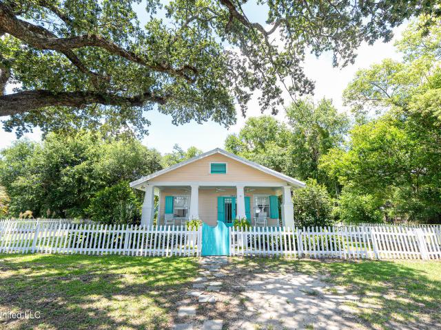 1085 Township Rd, Gulfport, MS 39507 | Compass