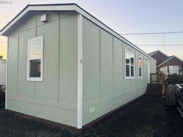 1085 W 1st Ave Unit E, Junction City, OR 97448