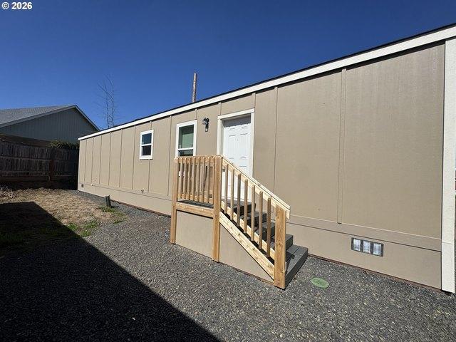 1085 W 1st Ave Unit J, Junction City, OR 97448