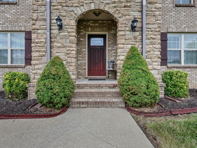 1085 Willow Cir