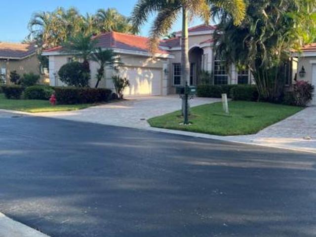 10863 Royal Devon Way, Lake Worth, FL 33449