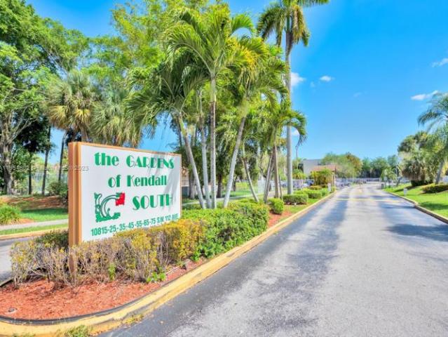 10865 112th Ave SW #209, Miami, FL 33176