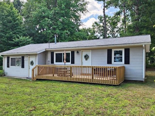 10865 Third St, Canadian Lakes, MI 49346