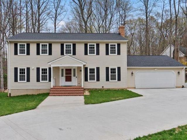 10866 Hampton Rd, Fairfax Station, VA 22039
