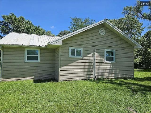 1086 N 100th Road