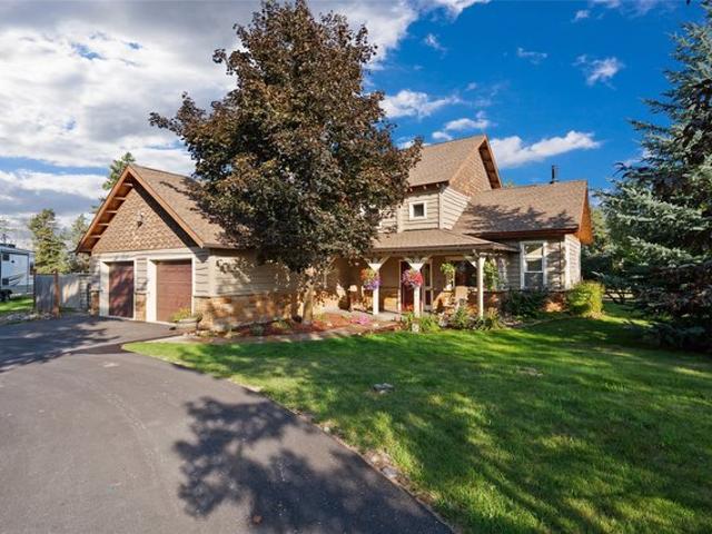 1086 Cowboy Way, Columbia Falls, MT 59912
