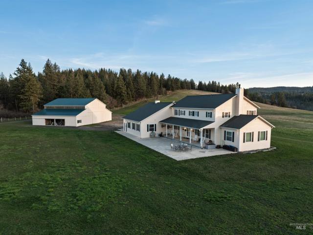 1086 E Rock Creek Rd