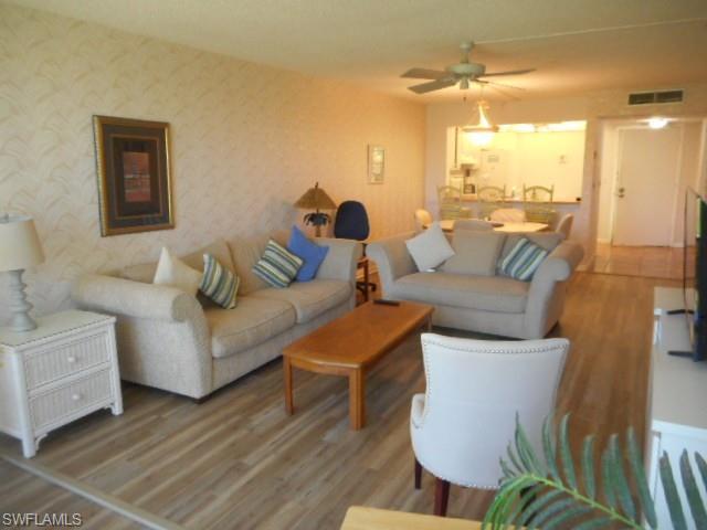 1086 Forest Lakes Dr, Unit 9203, Naples, FL 34105 | MLS #226026