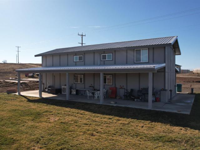 1086 Highland