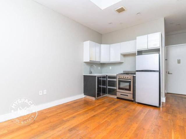 #1086 Rooms in 3Br/1Ba in Bedford Stuyvesant