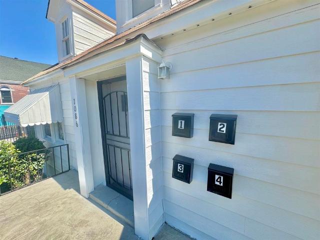 1086 s bellevue blvd