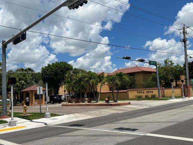 10875 7th St NW #11 36, Miami, FL 33172