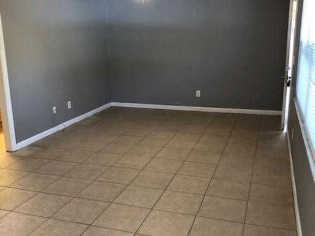 10876 2 Bedroom Apartment for Rent at 10876 72nd Ave, Seminole, FL 33772