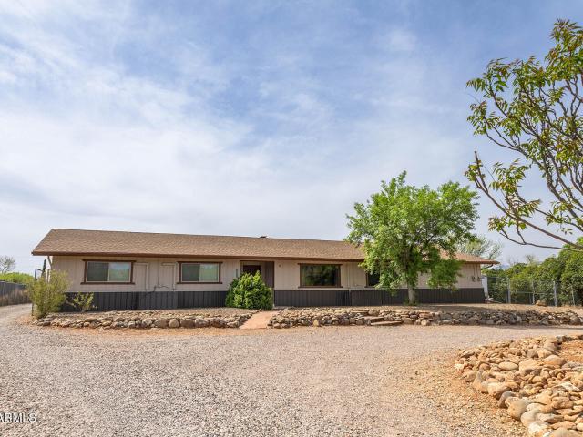 10876 e pear tree drive