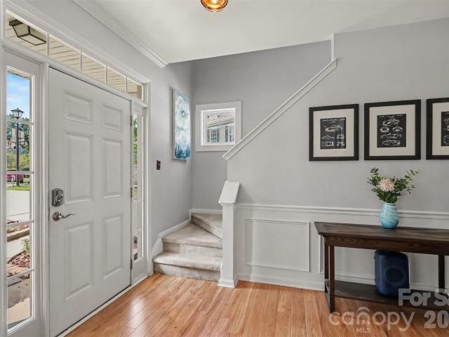 10878 Store House Court