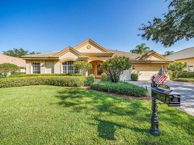 1087 Camelot Cir, Naples, FL 34119