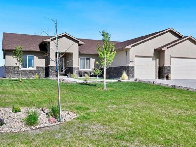 1087 Greenway Dr, Pueblo West, CO 81007