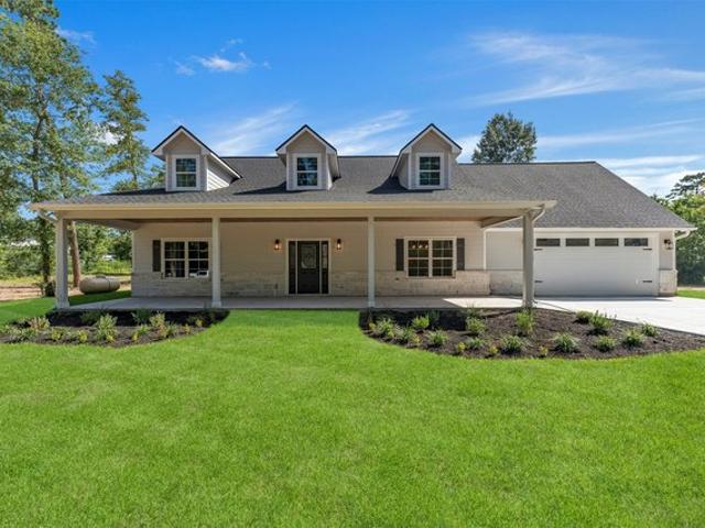 1087 Jones Rd, New Waverly, TX 77358