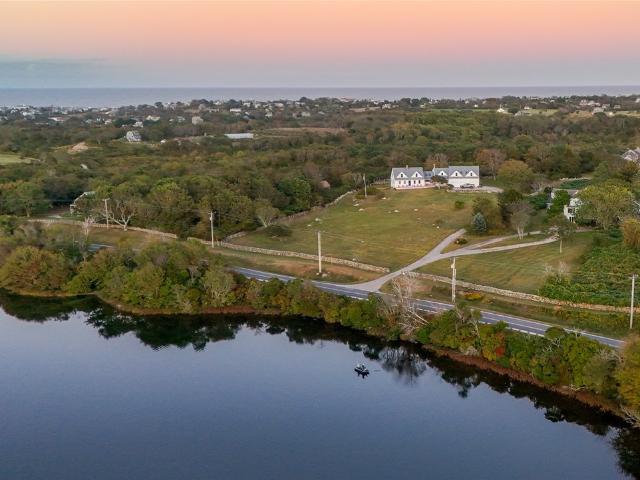 1087 Lakeside Drive