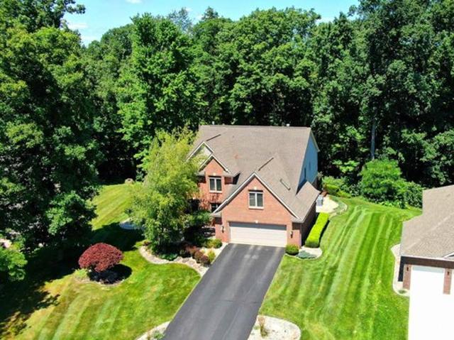 1087 Preservation Dr, Tecumseh, MI 49286