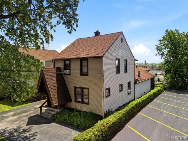 1087 Ridge Road