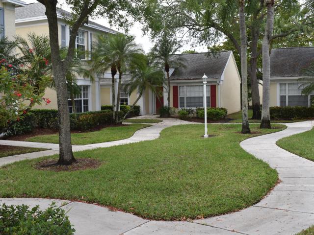 10881 Sea Hibiscus Ln, Tamarac, FL 33321 | MLS #B26015 | Compass