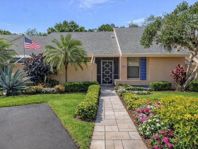 10884 Waterberry Ct, Boca Raton, FL 33498