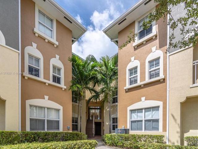 10885 89th Ter NW #108, Doral, FL 33178