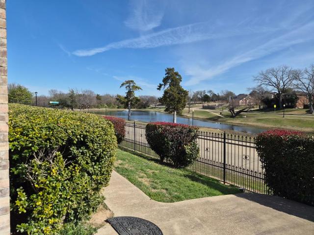1088 Magnolia Ln, Cedar Hill, TX 75104 | MLS #21152 | Compass