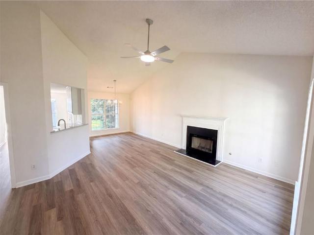 1088 Meadow Glen Circle