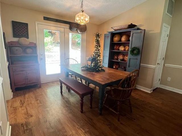 1088 Country place Road