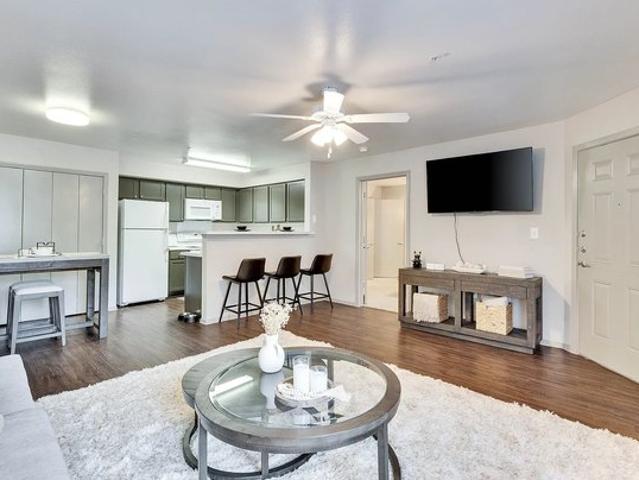 1088 Park Plz, Austin, TX 78753